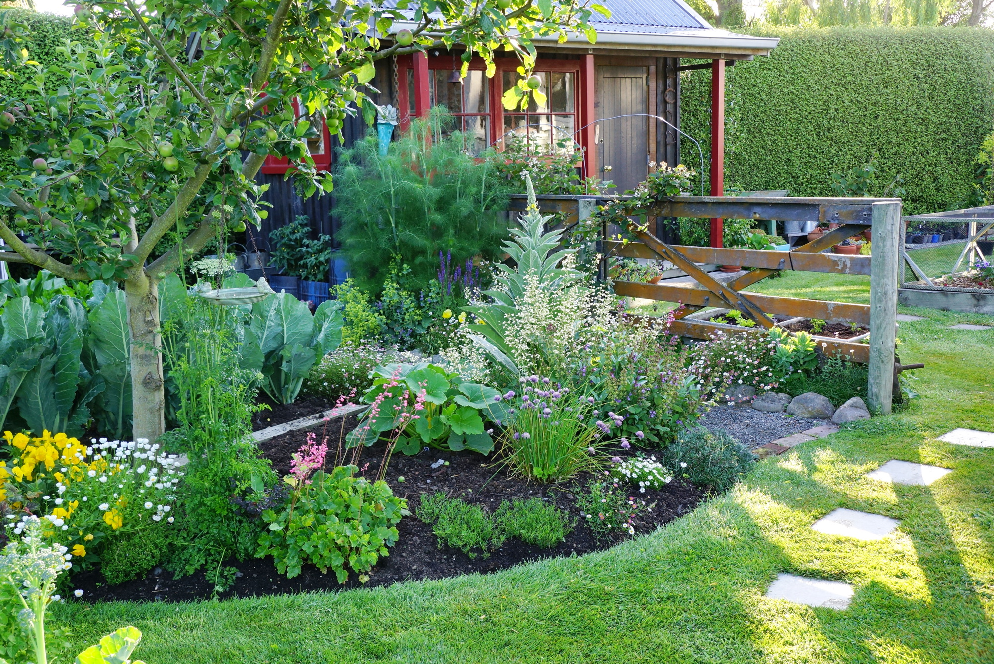 Gardens to visit - Blue House Amberley